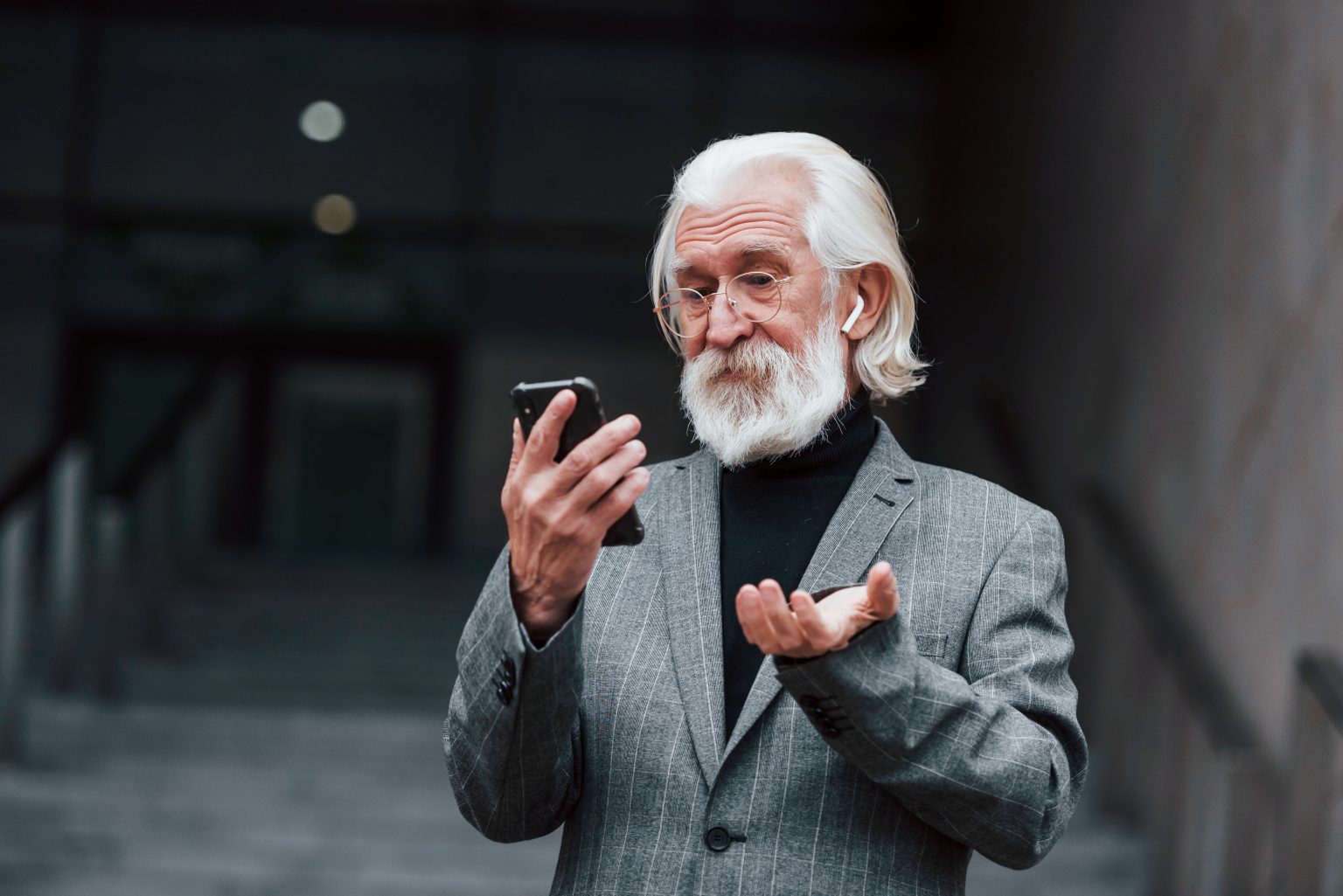 Men Over 60 Are Lonely: Here Are 7 Places to Meet Your Next Wife