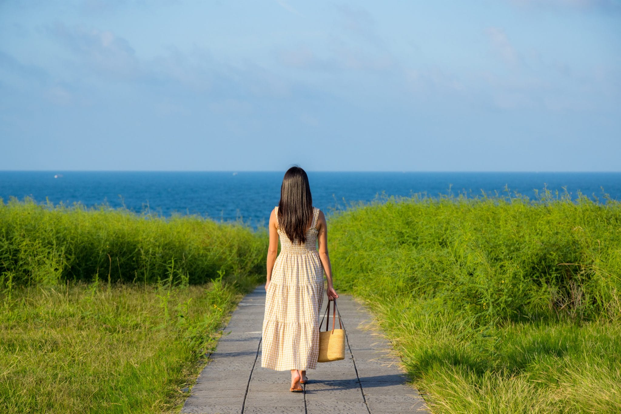 The Psychology of Letting Go: Why It’s So Hard and How to Do It