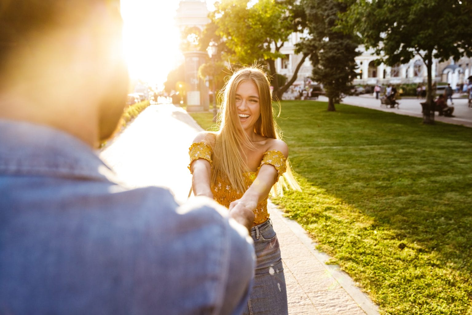 10 Subtle Signs Someone’s Flirting with Your Wife—Right in Front of You