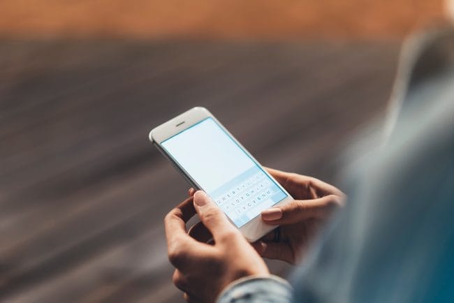 5 Text Rules That Keep Your Love Life Alive in 2025